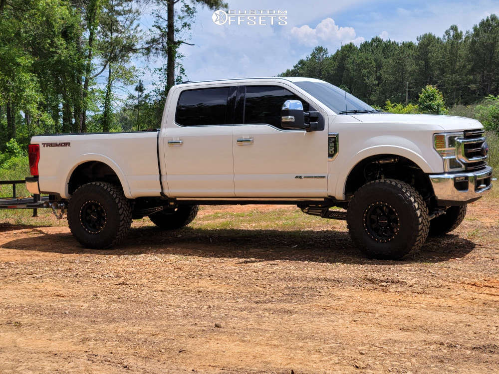 2020 Ford F-250 Super Duty with 17x8.5 4.5 Raceline Avenger and 37/12 ...