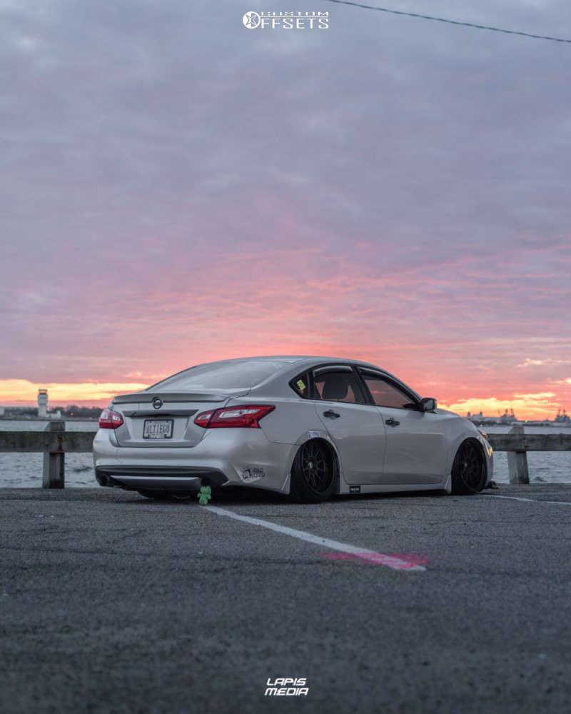 2016 Nissan Altima with 19x9.5 22 ESR Cs12 and 225/35R19 Ironman All ...