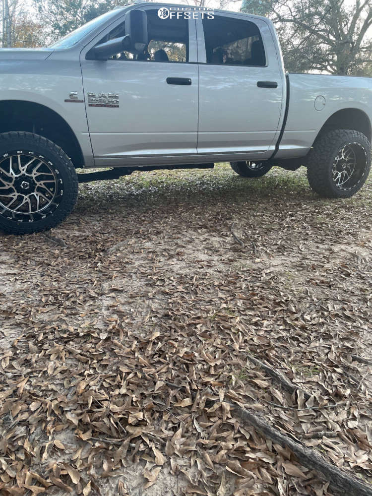 2018 Ram 2500 with 22x12 -44 TIS 544MB and 35/12.5R22 Kenda Klever R/t ...