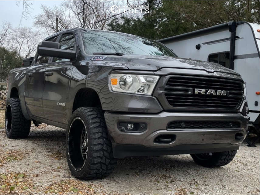 2021 Ram 1500 with 22x12 -44 TIS 544MB and 33/12.5R22 Goodtrip Tire ...