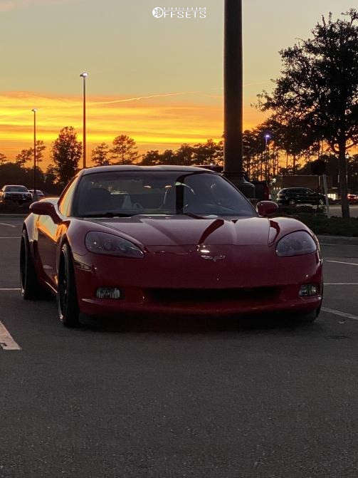 2008 Chevrolet Corvette with 18x9.5 35 ESR Cr1 and 245/35R18 Falken ...