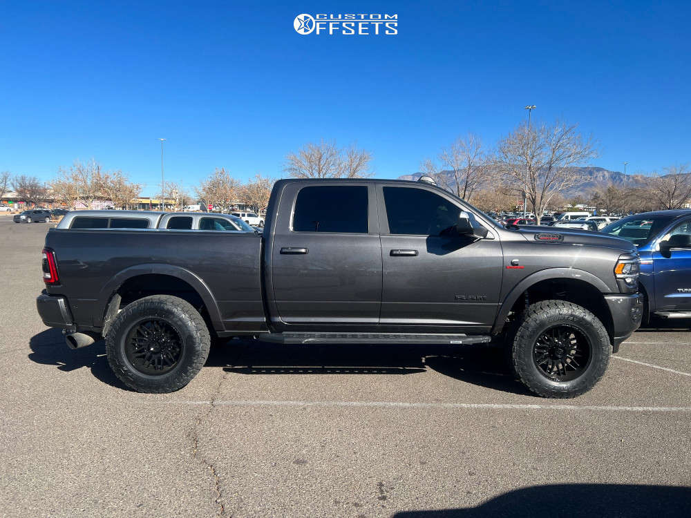 2021 Ram 2500 with 20x10 -12 Gear Off-Road 766b Lumen and 37/12.5R20 ...