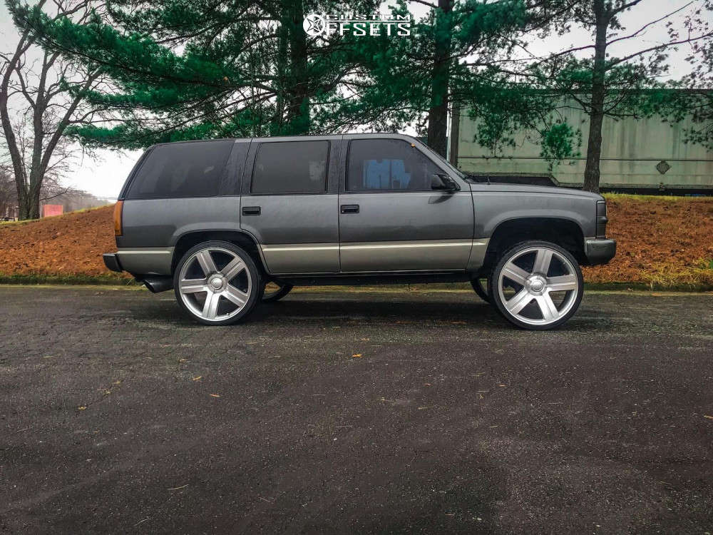 1999 Chevrolet Tahoe with 26x10 31 Factory Reproductions Fr37 and 32/12 ...