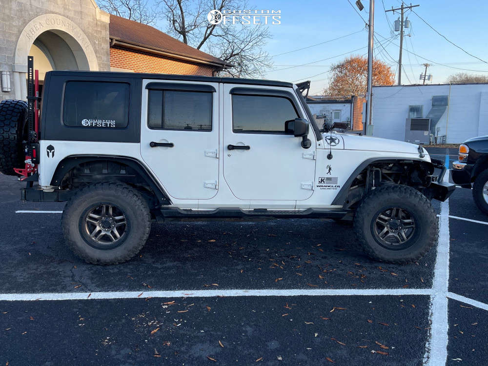 2007 Jeep Wrangler with 17x10 9 Ultra Prowler Jeep and 33/10.5R17 ...