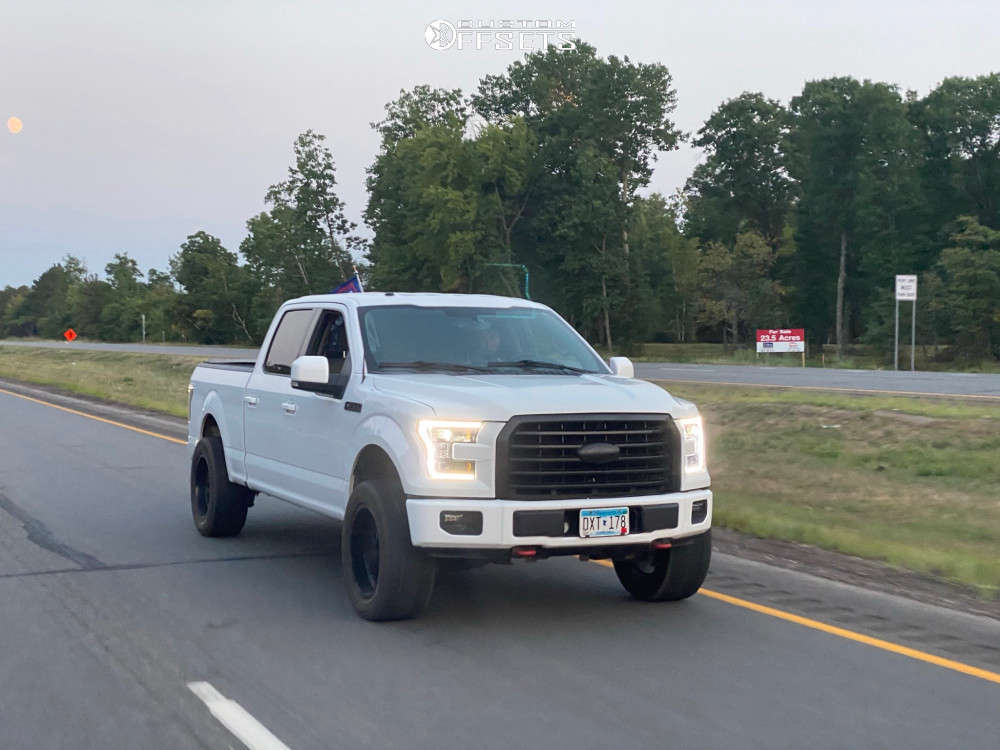 2017 Ford F-150 with 20x10 -18 Fuel Clash and 33/12.5R20 Nitto Ridge ...