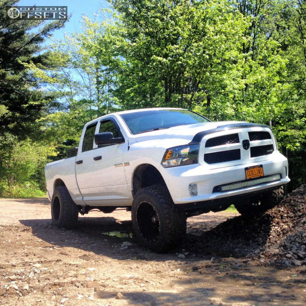 2014 Ram 1500 with 20x12 -44 TIS 535B and 35/12.5R20 Nitto Trail ...