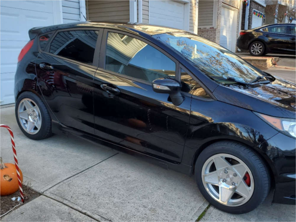 2016 Ford Fiesta Stock | Custom Offsets