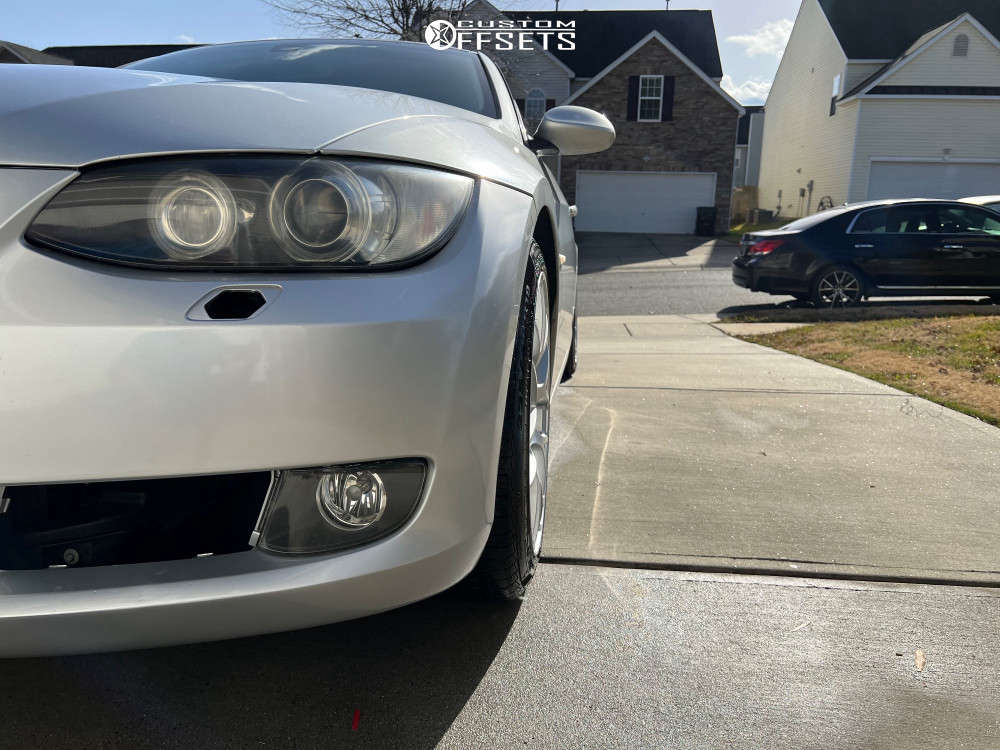 2009 BMW 335i Flush Stock | Custom Offsets