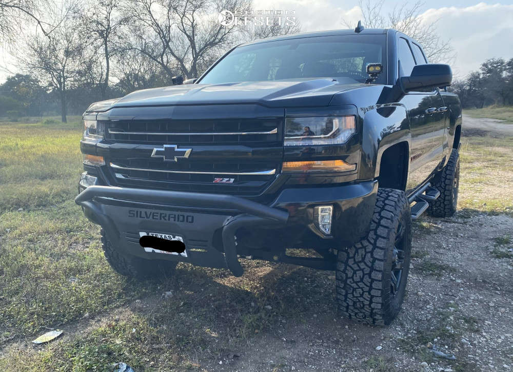 2018 Chevrolet Silverado 1500 with 18x9 1 Fuel Pump and 35/12.5R18 Toyo ...
