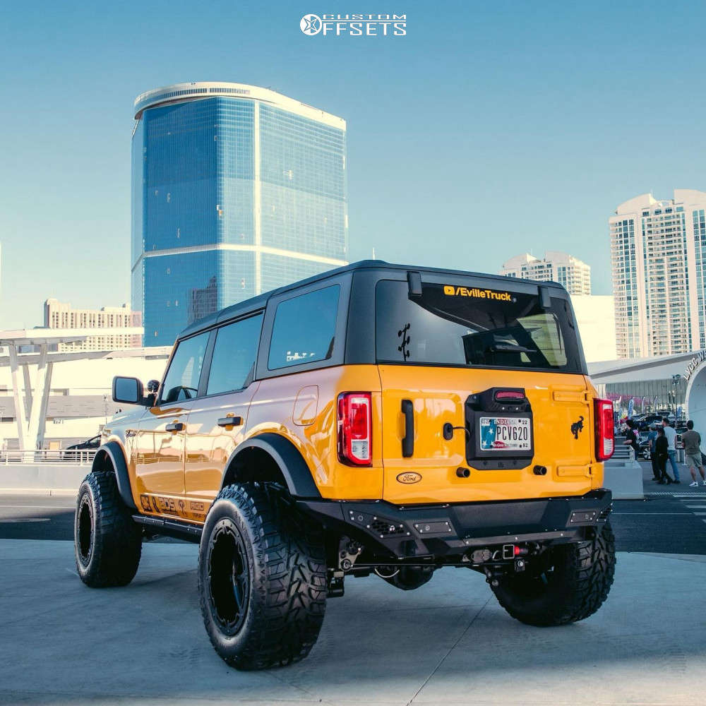 2021 Ford Bronco with 20x12 -44 JTX Forged Recon and 36/13.5R20 ...