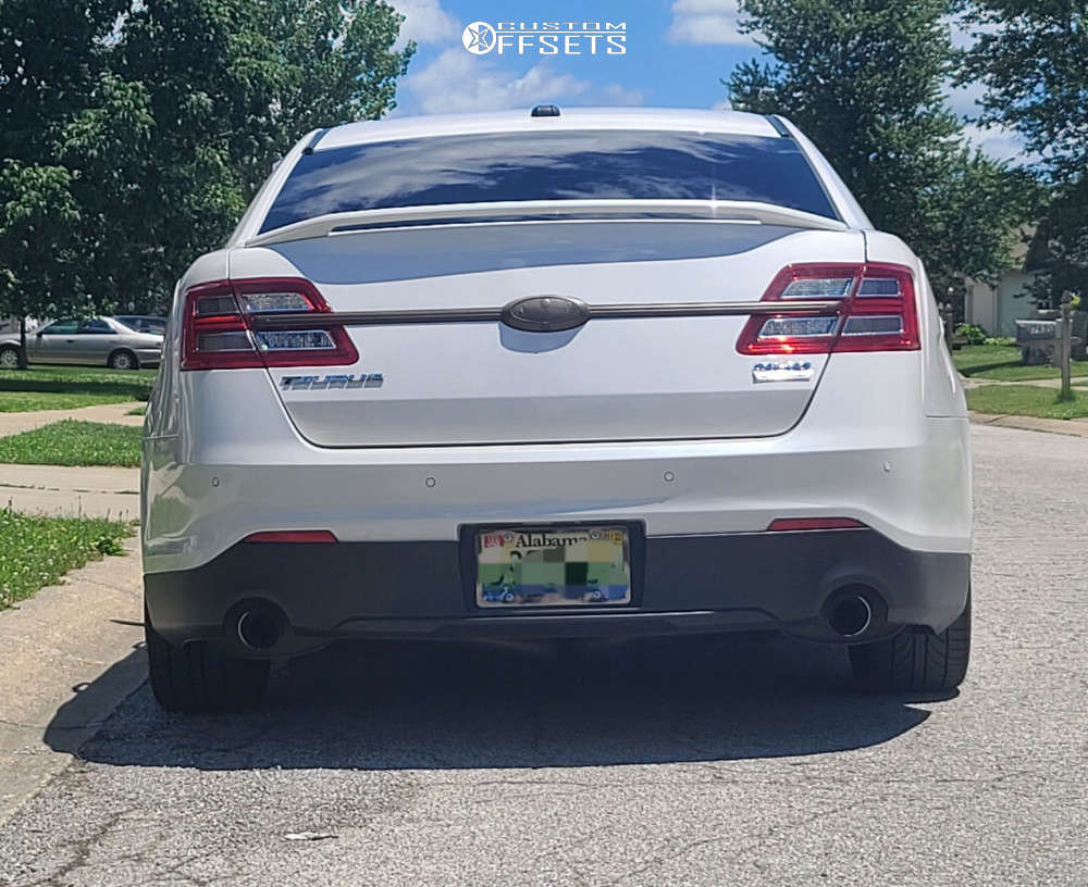 2016 Ford Taurus with 20x9 10 Niche Carina and 245/35R20 Achilles At ...