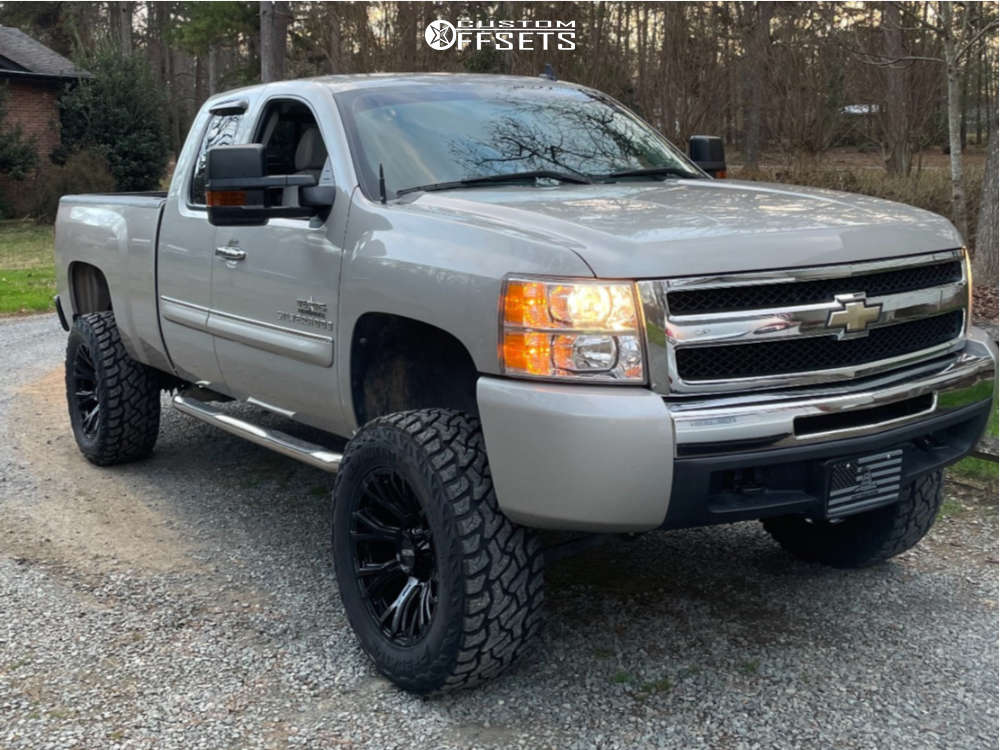 2009 Chevrolet Silverado 1500 with 20x10 -25 Ultra Scorpion and 35/12 ...
