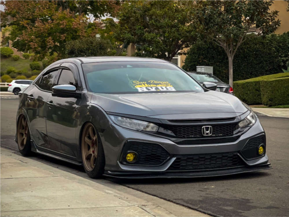 2017 Honda Civic with 18x9.5 38 Rays Engineering 57dr and 235/40R18 ...