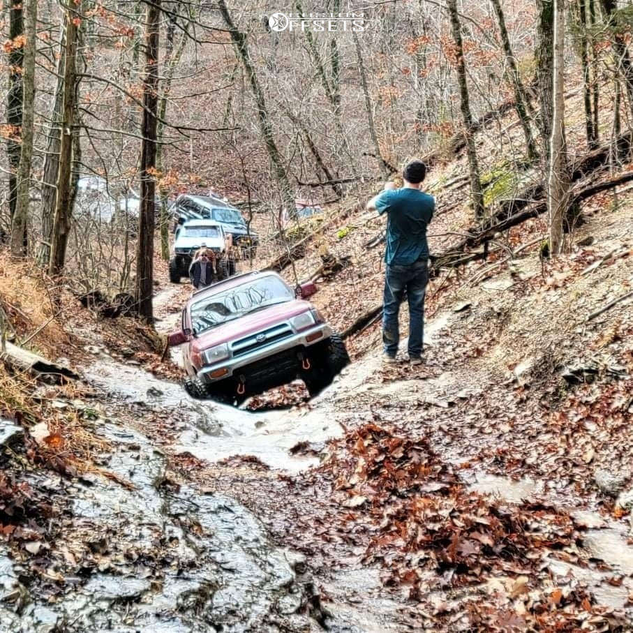 1998 Toyota 4Runner with 17x9.5 -18 Pro Comp Series 89 and 35/12.5R17 ...
