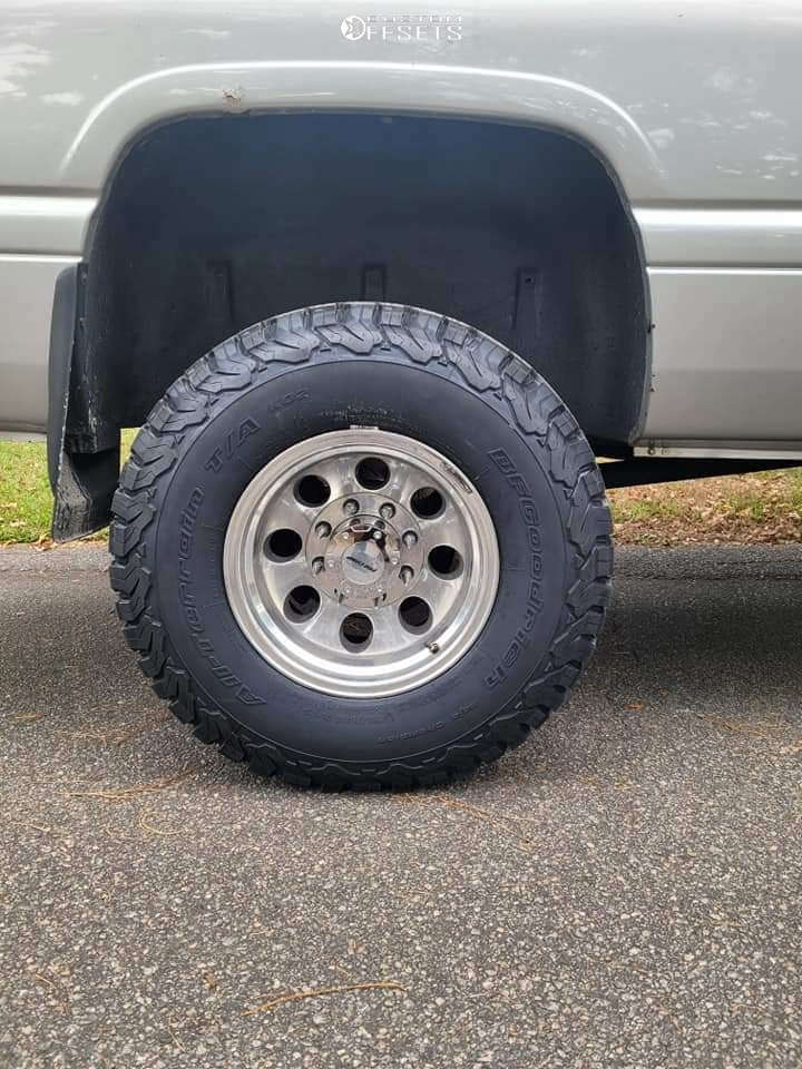 2001 Dodge Ram 2500 with 16x12 -44 Pro Comp 69 and 32/12.5R16 ...