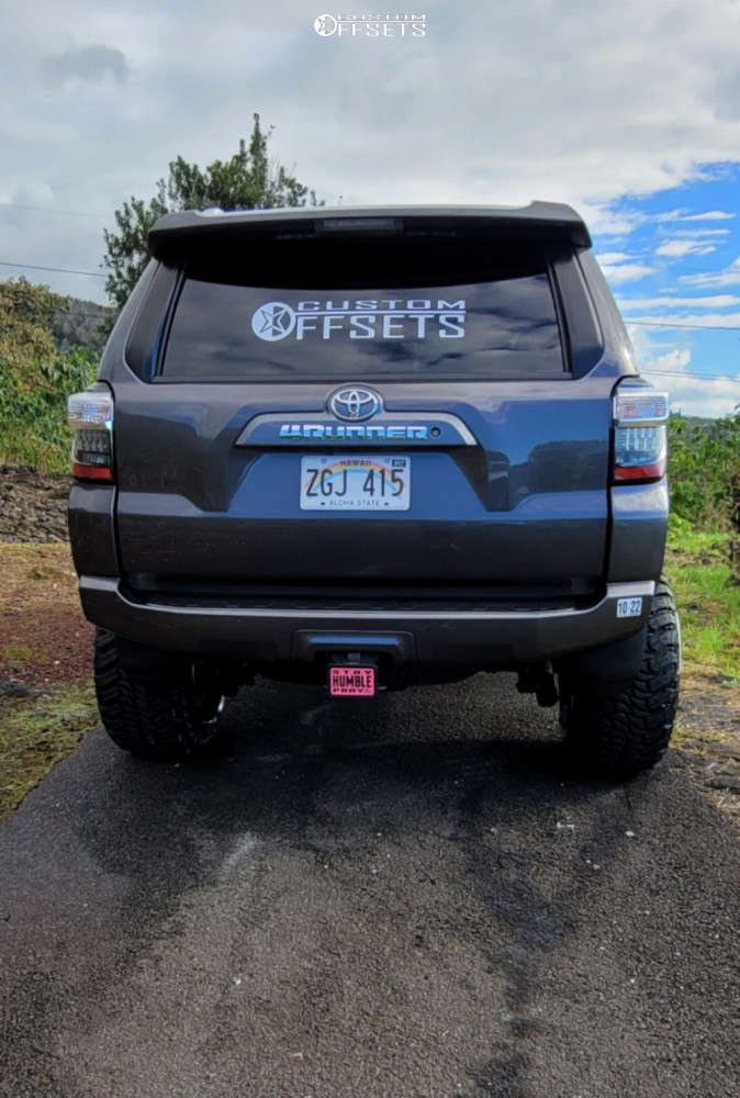 2017 Toyota 4Runner with 22x14 -76 Hostile Fury and 33/13.5R22 Atturo ...