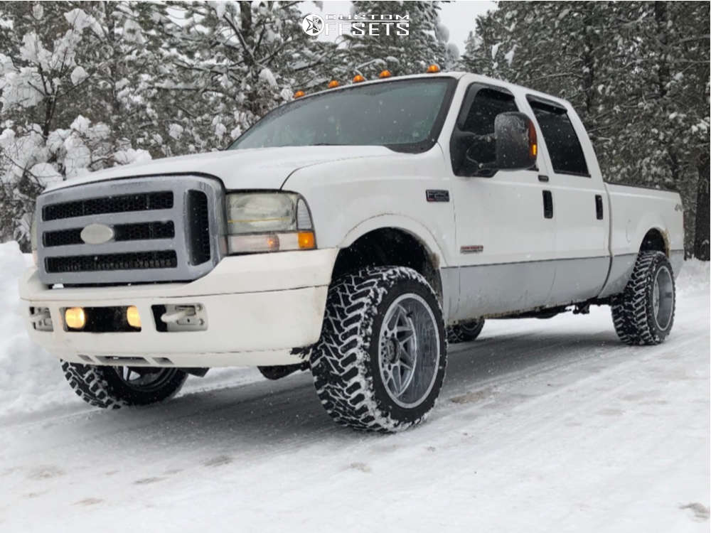 2004 Ford F-250 Super Duty with 20x12 -44 Gear Off-Road Ratio and 33/12 ...