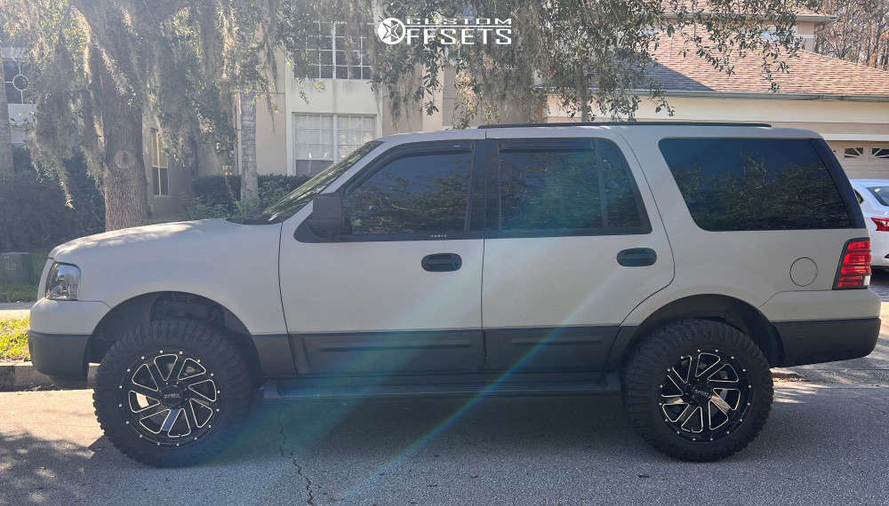 2006 Ford Expedition Off Road