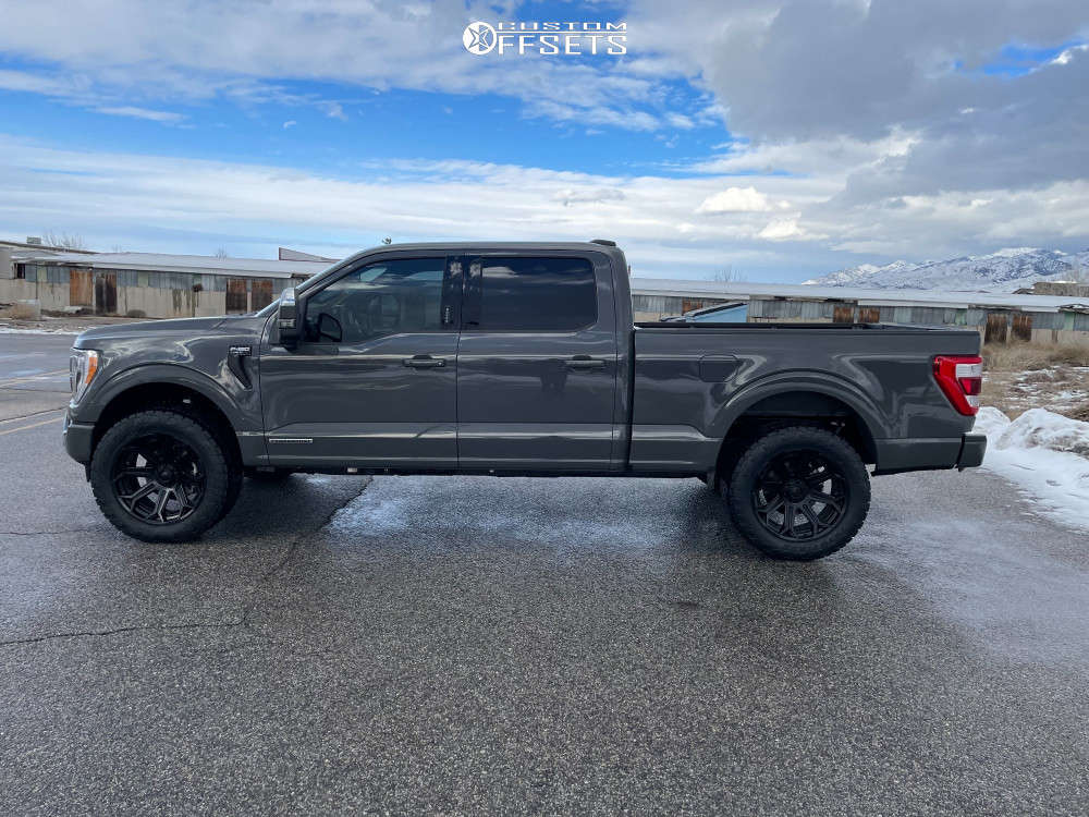 2021 Ford F-150 with 22x10 -18 Fuel Siege and 35/12.5R22 Toyo Tires ...