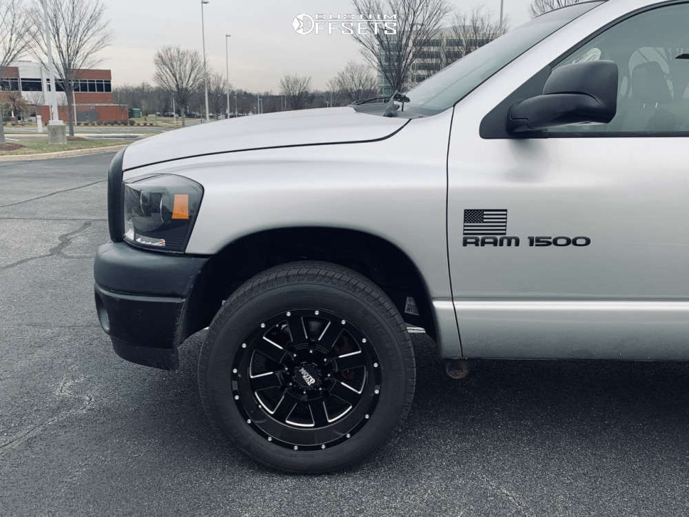 2007 Dodge Ram 1500 with 20x10 24 Moto Metal Mo962 and 275/55R20 ...