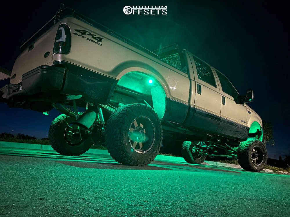 2001 Ford F-250 Super Duty with 18x9 -12 Raceline Defender and 33/12 ...