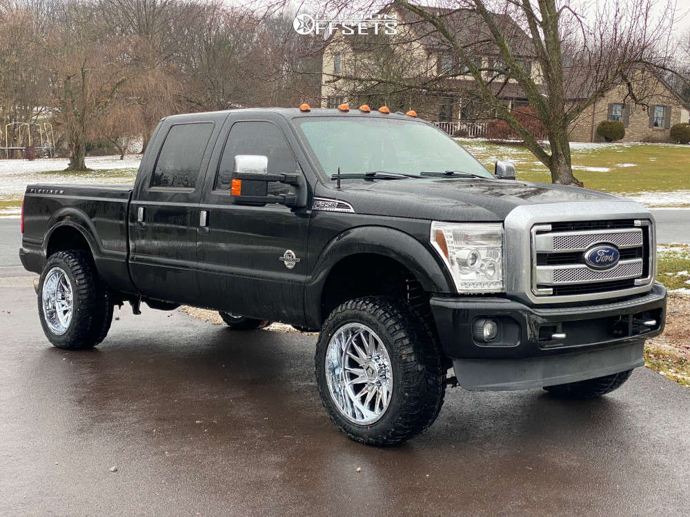 2014 Ford F-350 Super Duty with 22x12 -44 TIS 544 and 35/12.5R22 Radar ...