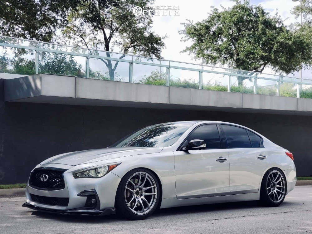 2014 INFINITI Q50 with 19x9.5 22 Vors Tr4 and 245/40R19 Delinte D7 ...