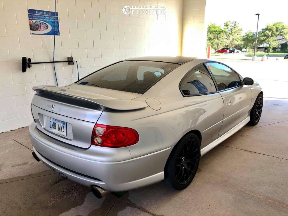 2006 Pontiac GTO with 18x8.5 45 VMR V710 and 245/35R18 Toyo Tires ...