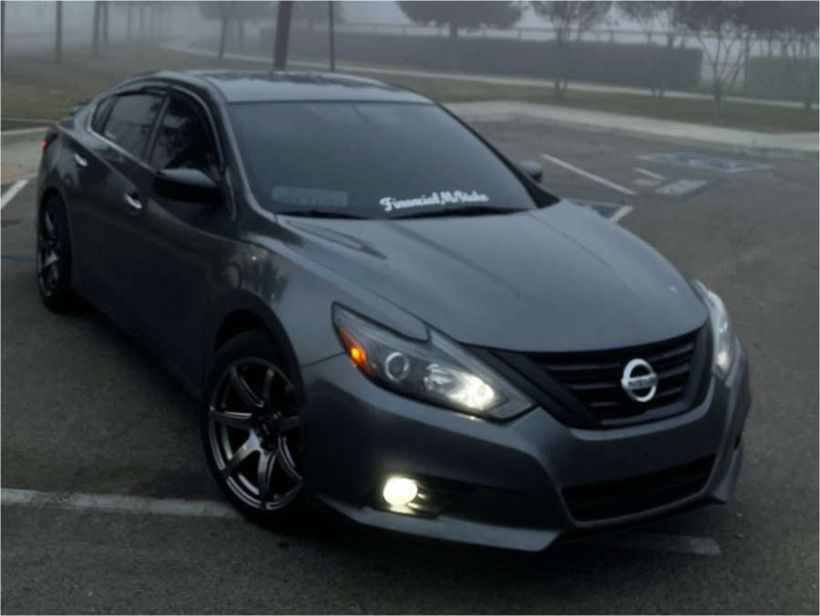 2018 Nissan Altima with 18x8.5 35 XXR 560 and 235/45R18 Fortune and ...