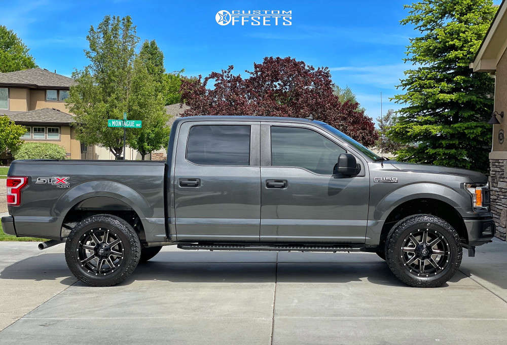 2020 Ford F-150 with 20x10 -18 Fuel Maverick D610 and 33/12.5R20 Toyo ...