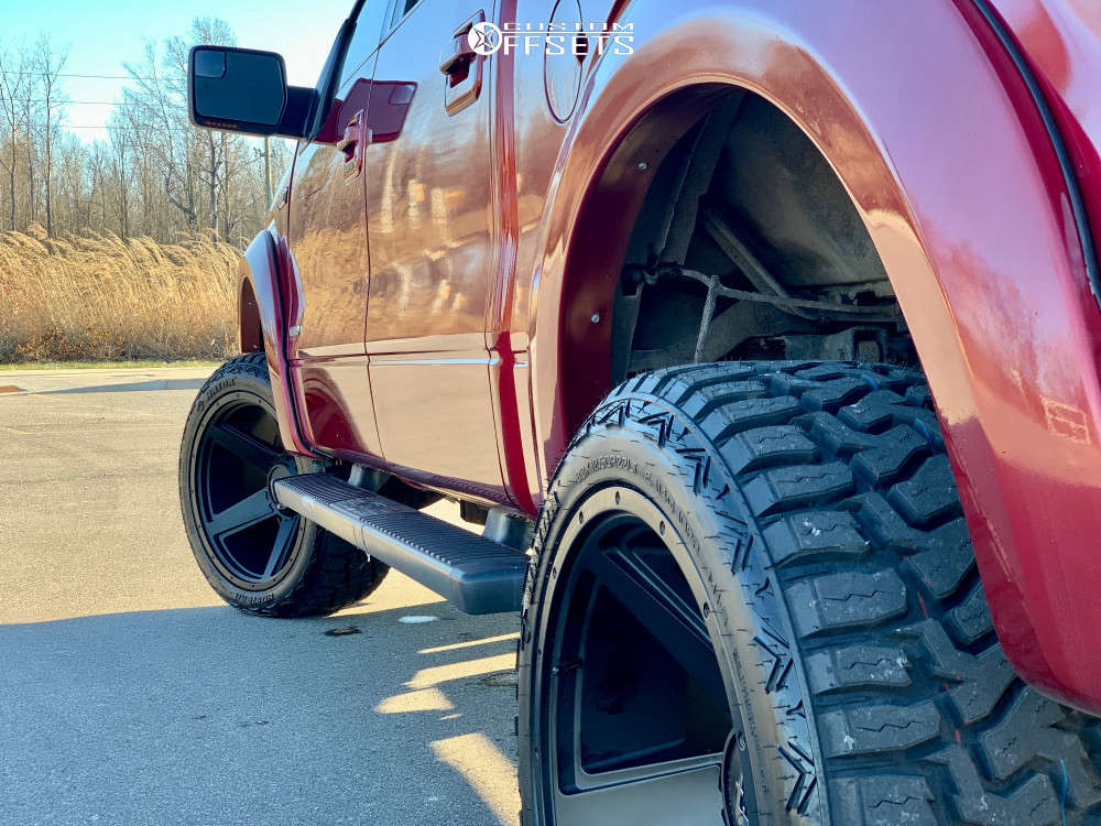 2013 Ford F-150 with 22x11.5 -44 Vision Empire and 33/12.5R22 Haida ...