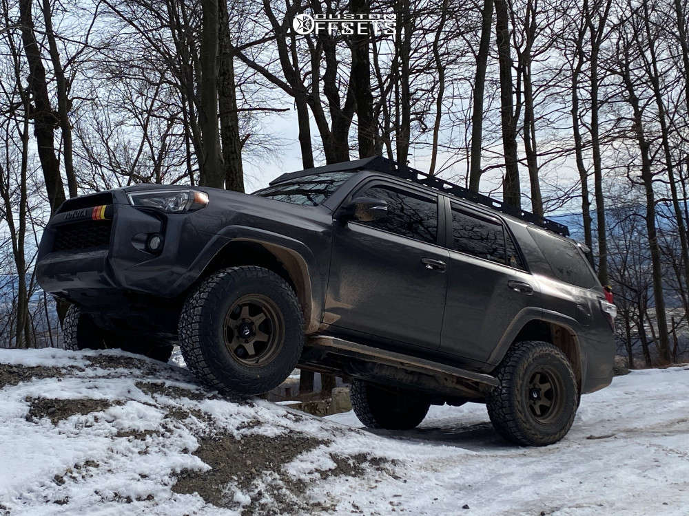 2016 Toyota 4Runner with 17x10 -18 Fuel Shok and 285/70R17 Falken ...