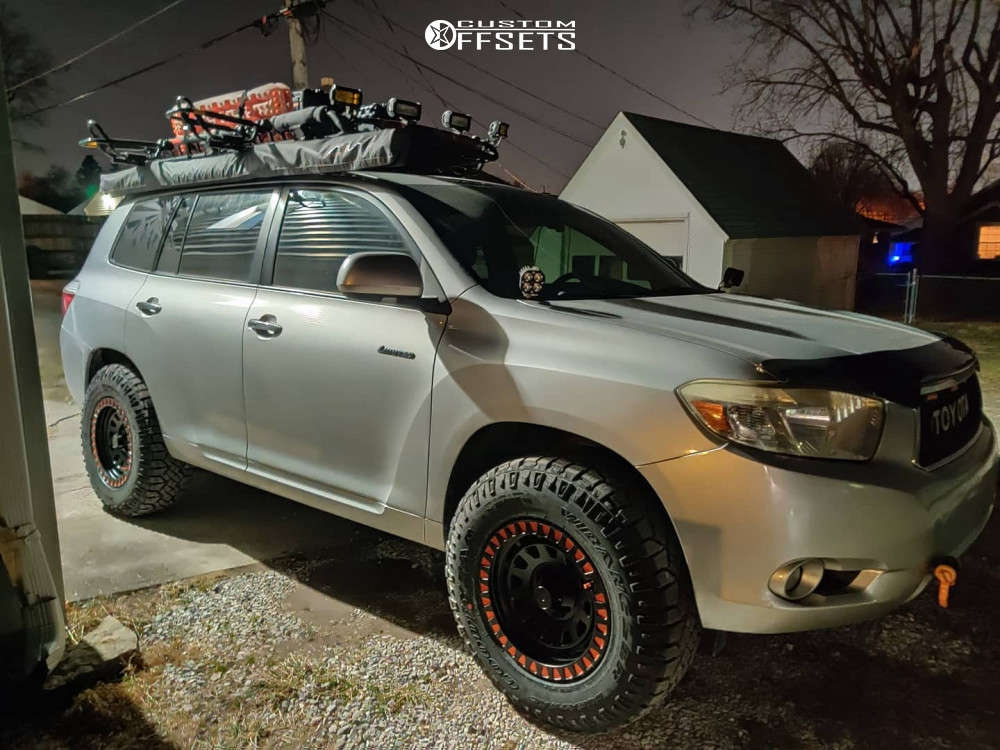2008 Toyota Highlander with 17x9 -12 HD Offroad Venture and 265/70R17 ...