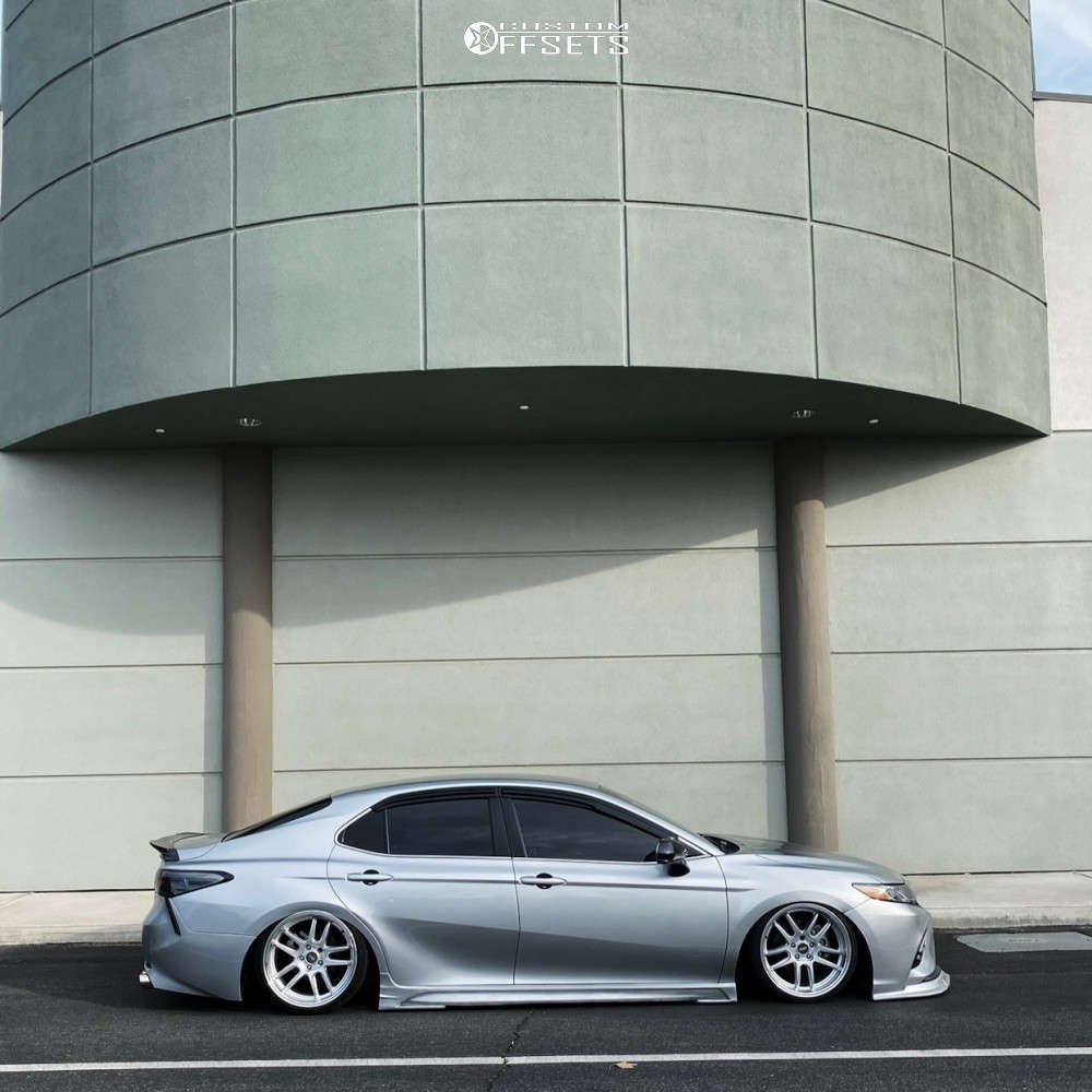 2020 Toyota Camry with 19x8.5 30 ESR Forged AP8 and 225/30R19 Achilles ...
