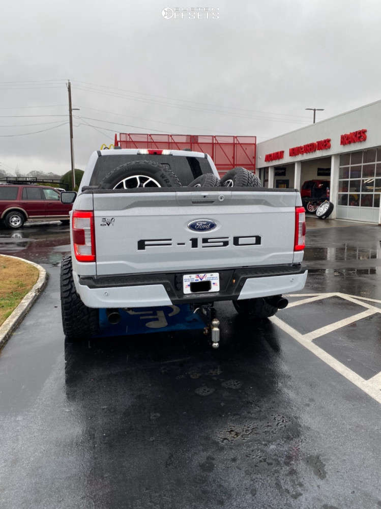 2022 Ford F-150 with 22x12 -44 TIS 544BM and 33/12.5R22 Predator New ...