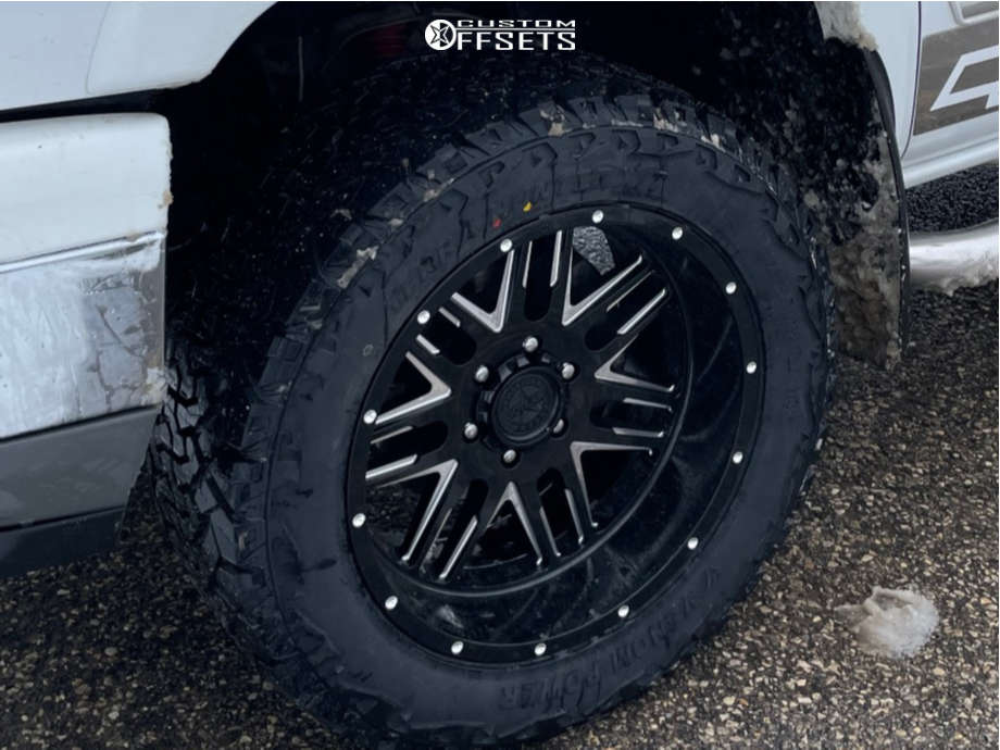 2005 Chevrolet Silverado 1500 with 20x10 -18 American Outlaw 12 Gauge ...