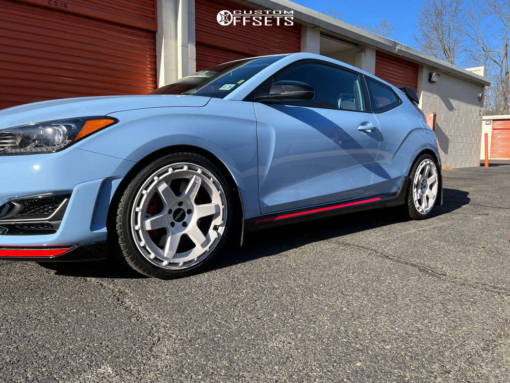 2021 Hyundai Veloster N with 19x8.5 40 Rotiform Kb1 and 235/35R19 ...