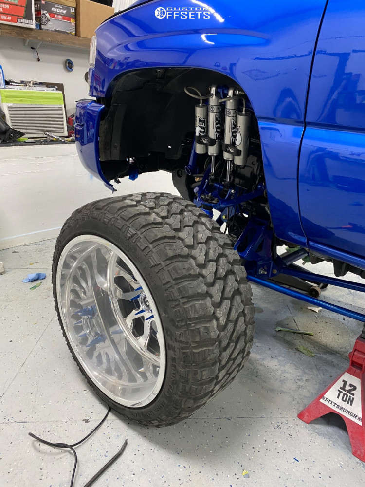 2006 GMC Sierra 1500 with 26x16 -101 Fuel Forged Ff45 and 38/15.5R26 ...