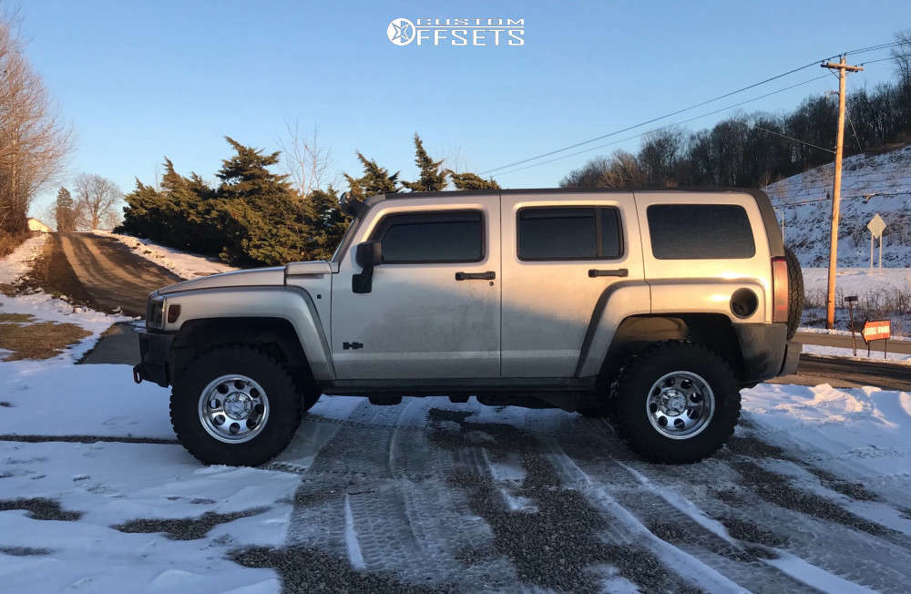 2007 Hummer H3 with 16x10 -24 Pro Comp Series 69 and 285/75R16 Road One ...