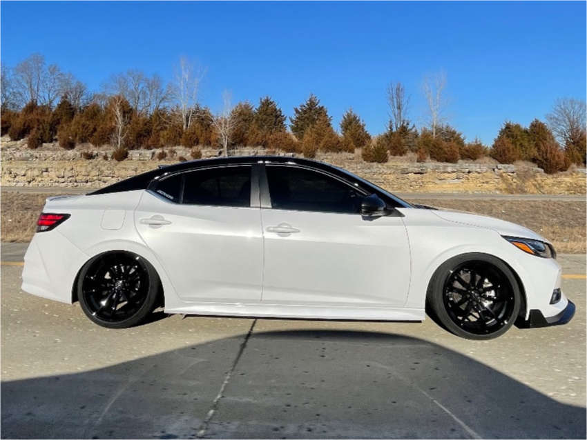 2020 Nissan Sentra with 19x9.5 25 Konig Oversteer and 235/35R19 ...