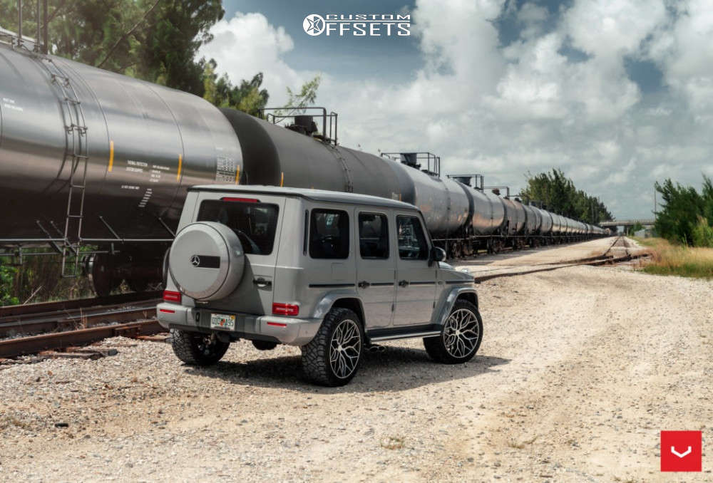 2021 Mercedes-Benz G63 AMG with 22x10.5 20 Vossen HF-2 and 285/45R22 ...