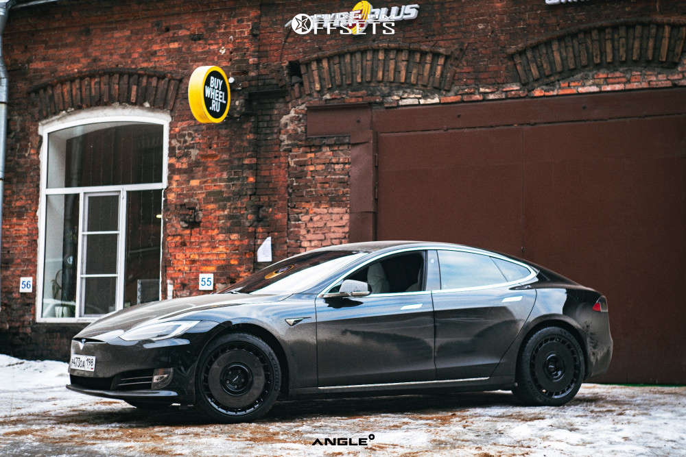 2020 Tesla S with 20x9 30 ANGLE A1-R45 and 245/40R20 Michelin Pilot ...