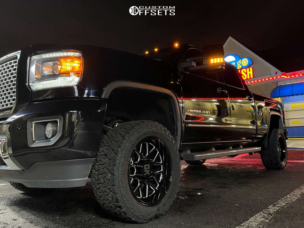 2016 GMC Sierra 2500 HD with 20x10 -18 XD Xd849 and 33/12.5R20 Venom ...