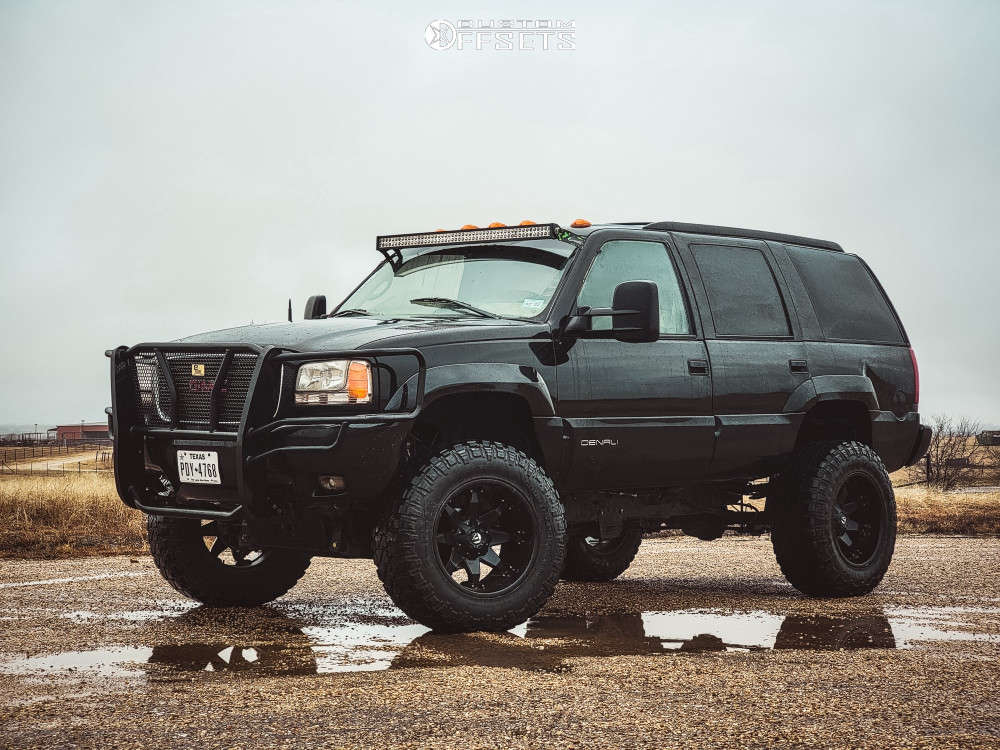 2000 GMC Yukon with 20x12 -44 Fuel Octane and 37/13.5R20 Fury Offroad ...