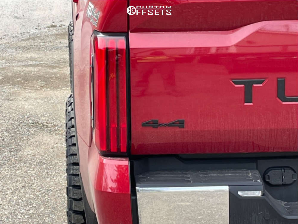 2022 Toyota Tundra with 18x9 18 Method MR312 and 33/12.5R18 Nitto Ridge ...
