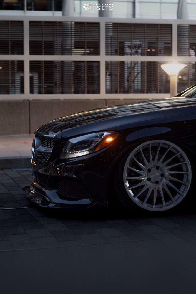 2017 Mercedes-Benz C300 with 19x10 35 3SDM 0.04 and 225/35R19 Radar ...