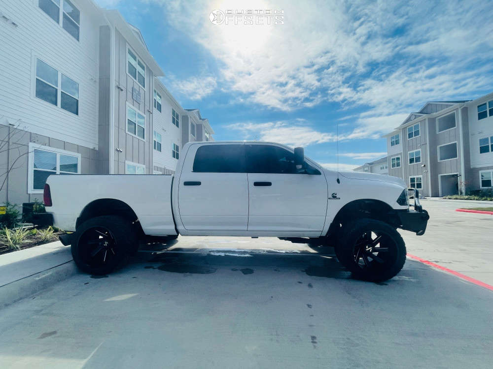 2017 Ram 2500 with 22x14 -81 ARKON OFF-ROAD Lincoln and 33/14.5R22 Venom Power Terra Hunter X/t ...