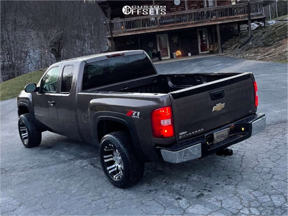 2007 Chevrolet Silverado 1500 with 18x10 -19 Pro Comp Series 01 and 285 ...