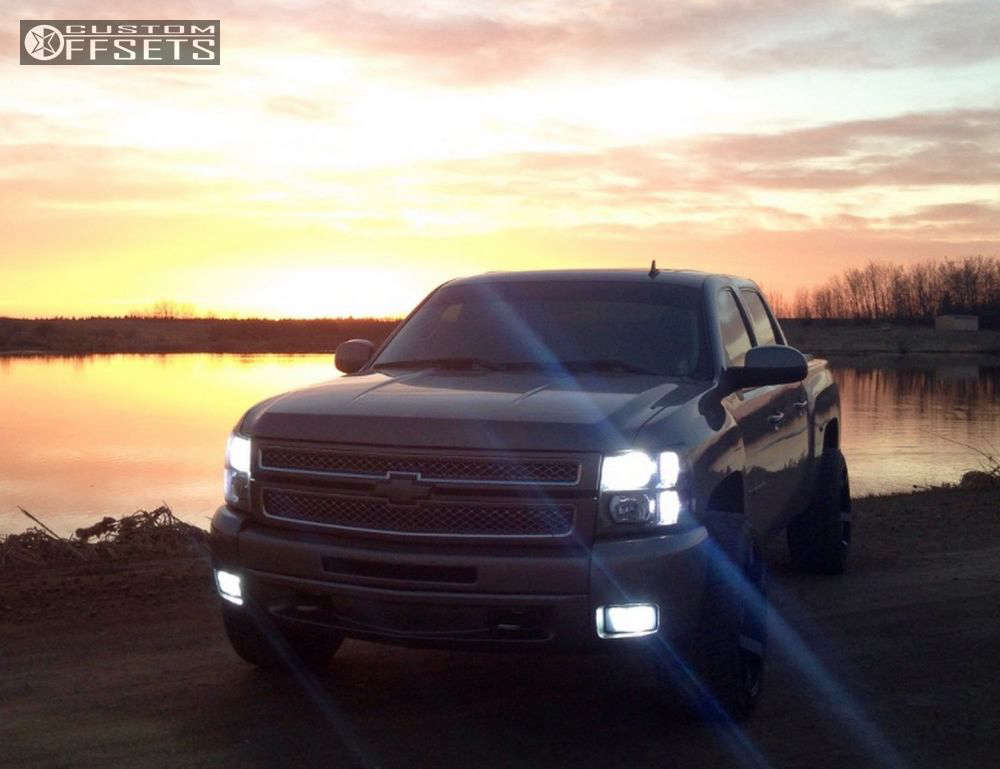 2013 Chevrolet Silverado 1500 Wheel Offset Aggressive > 1" Outside ...