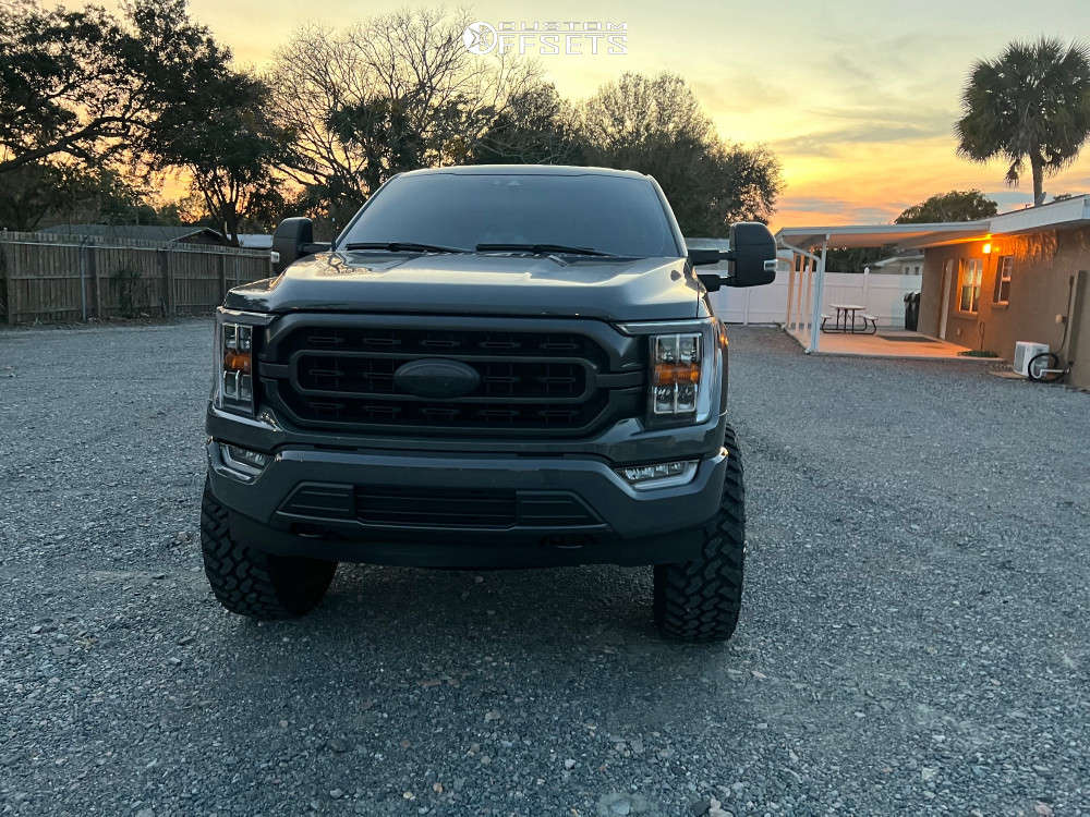 2021 Ford F-150 with 20x10 -18 Fuel Crush and 37/12.5R20 Nitto Trail ...